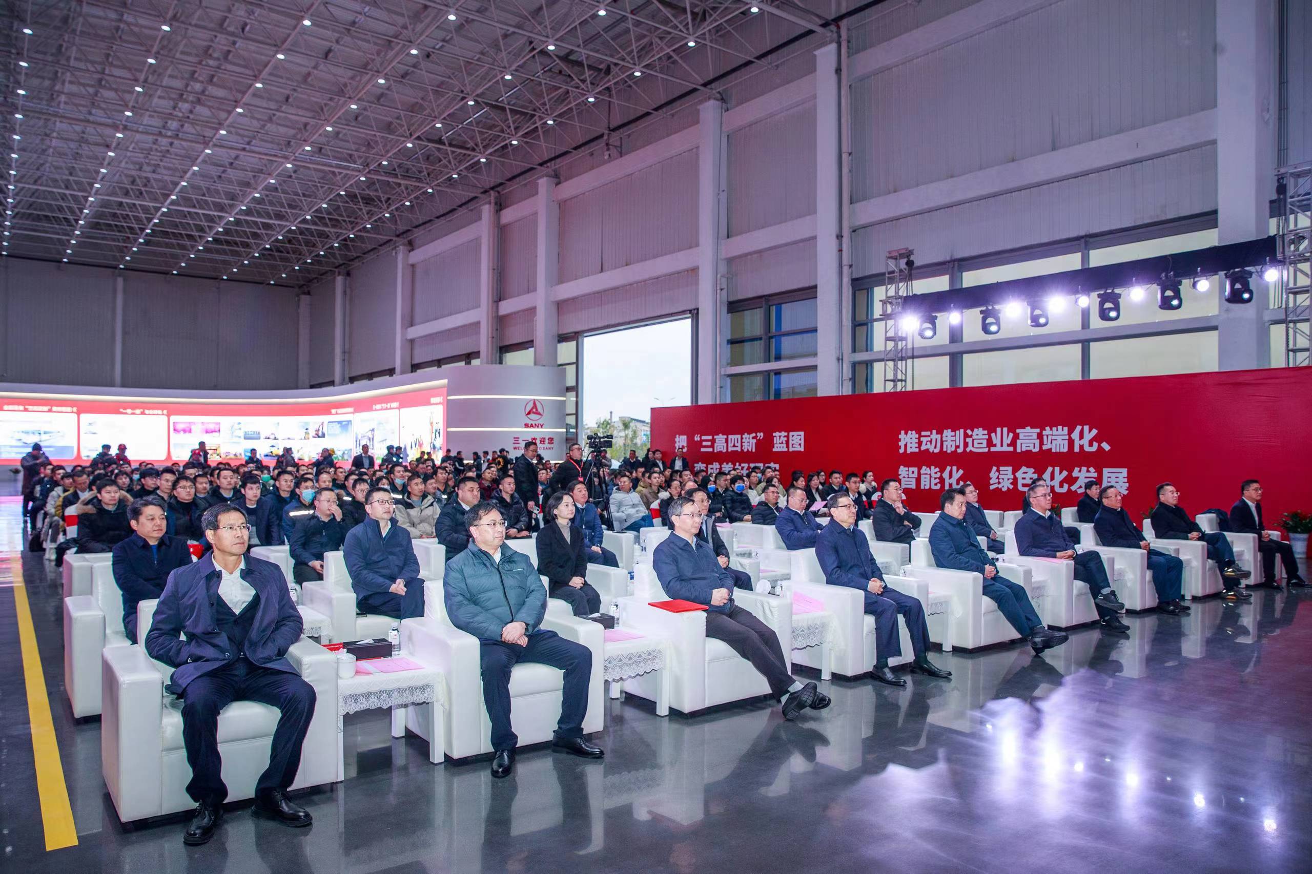 三公司承建的湖南省首个5GW光伏制造基地——株洲三一光伏5GW厂房项目成功投产